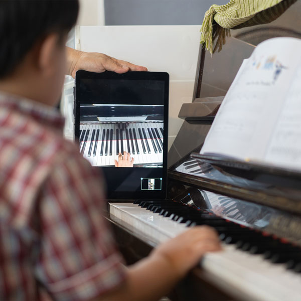 Online Piano Lessons - Colby Music Pro